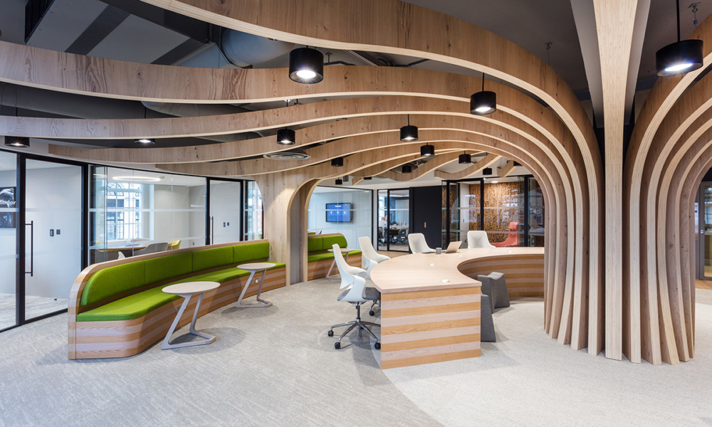 Morgan Lovell - Officelovin'